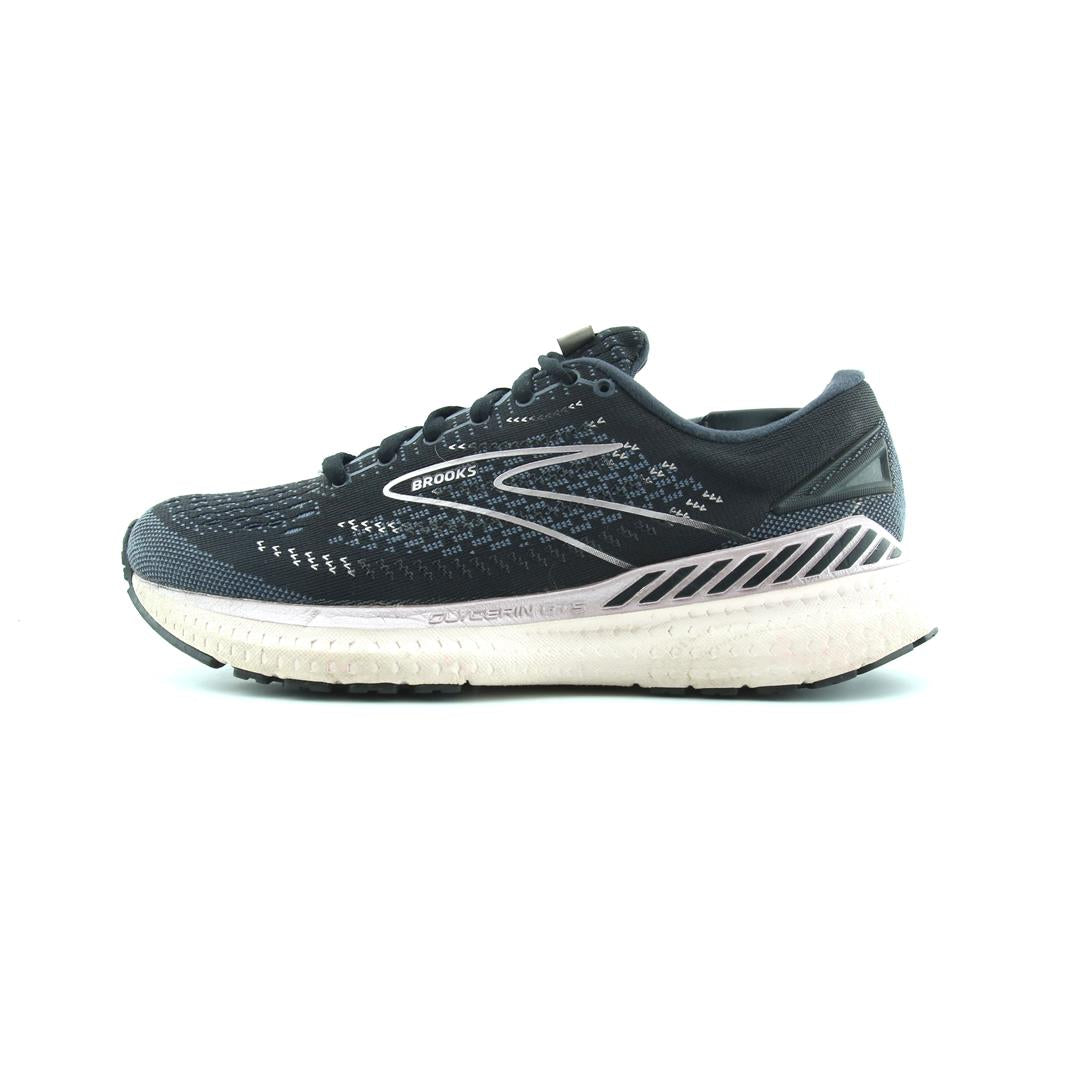 Buy Brooks Shoes Online In Pakistan | Khazanay.Pk