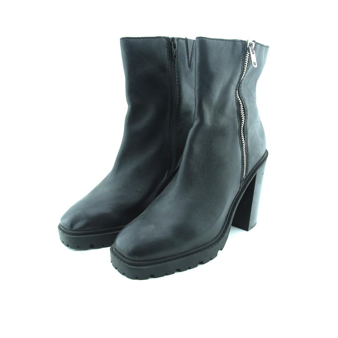 Buy Chelsea & Violet Shoes Online In Pakistan | Khazanay.Pk