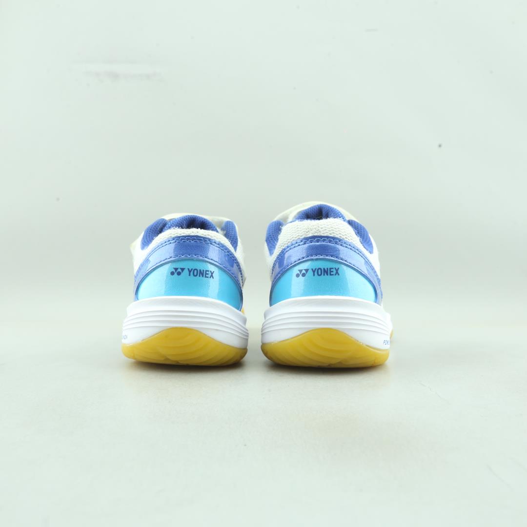 Buy Yonex Shoes Online In Pakistan | Khazanay.Pk