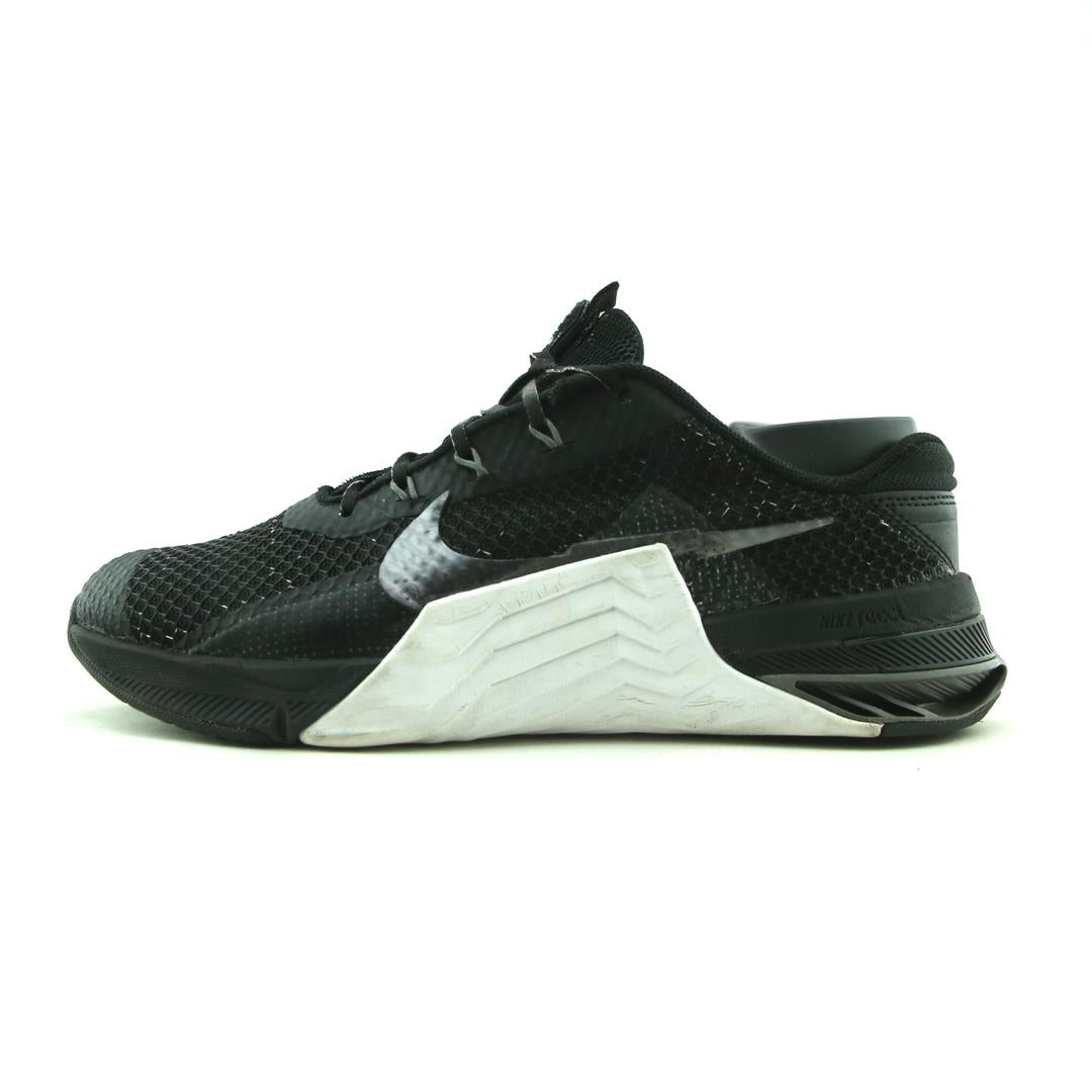 Buy NIKE Shoes Online In Pakistan | Khazanay.Pk