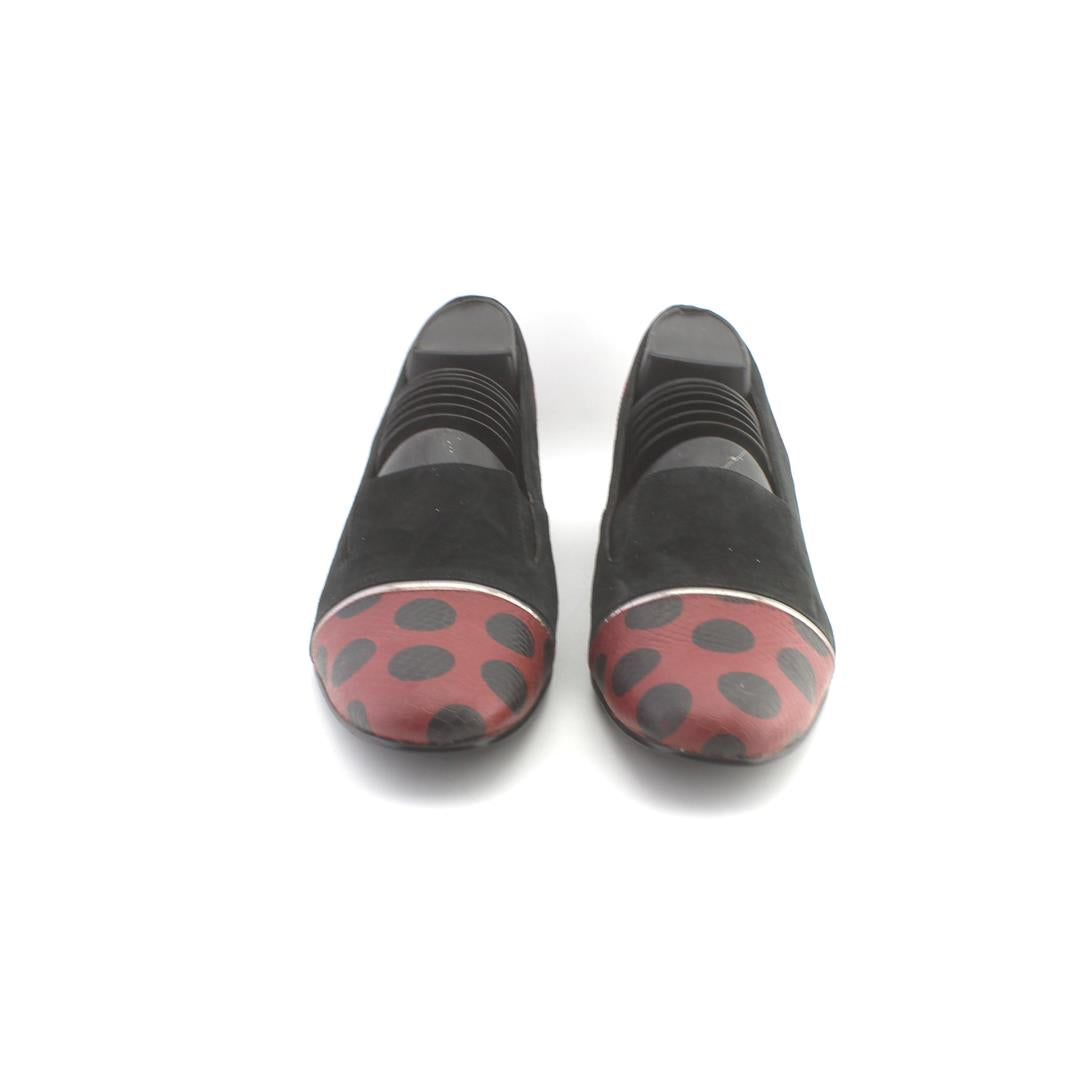 Buy Logo Shoes Online In Pakistan | Khazanay.Pk