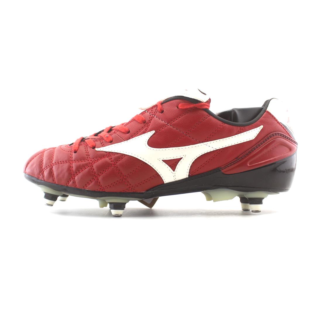 Buy Mizuno Shoes Online In Pakistan | Khazanay.Pk