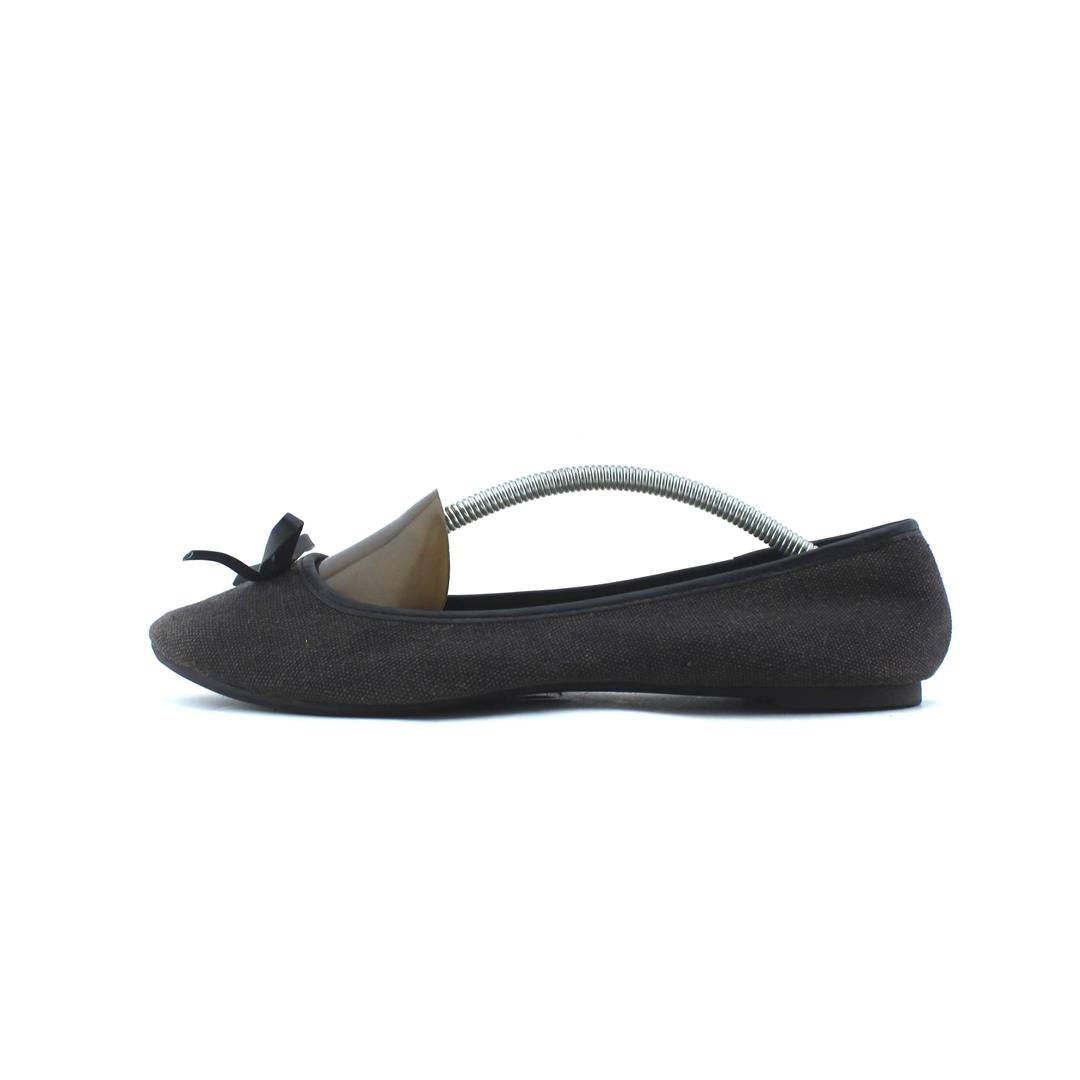 Buy Basic Editions Shoes Online In Pakistan | Khazanay.Pk