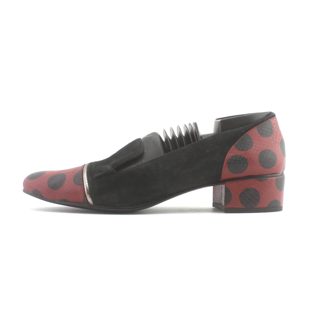 Buy Logo Shoes Online In Pakistan | Khazanay.Pk